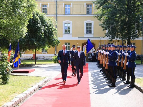The most modern specialized field vehicles for the needs of the OSBiH ...