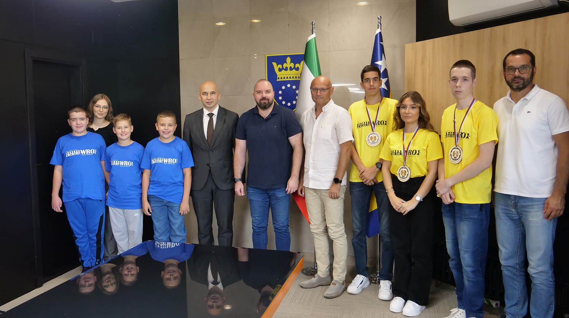Prime Minister Pivic awarded young robotics with 1,500 KM for conquered ...