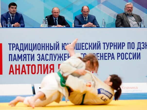 The International Judo Federation returns the anthem and flag to Russia ...