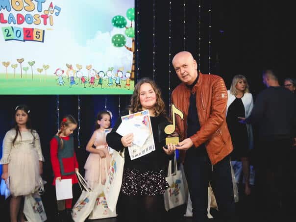 Emin Sihirlić and Tajra Tojaga, winners of the children's festival "The ...