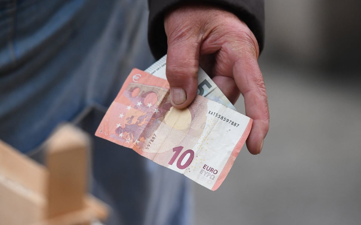 The euro gets a new look for the first time in 20 years: Banknote ...